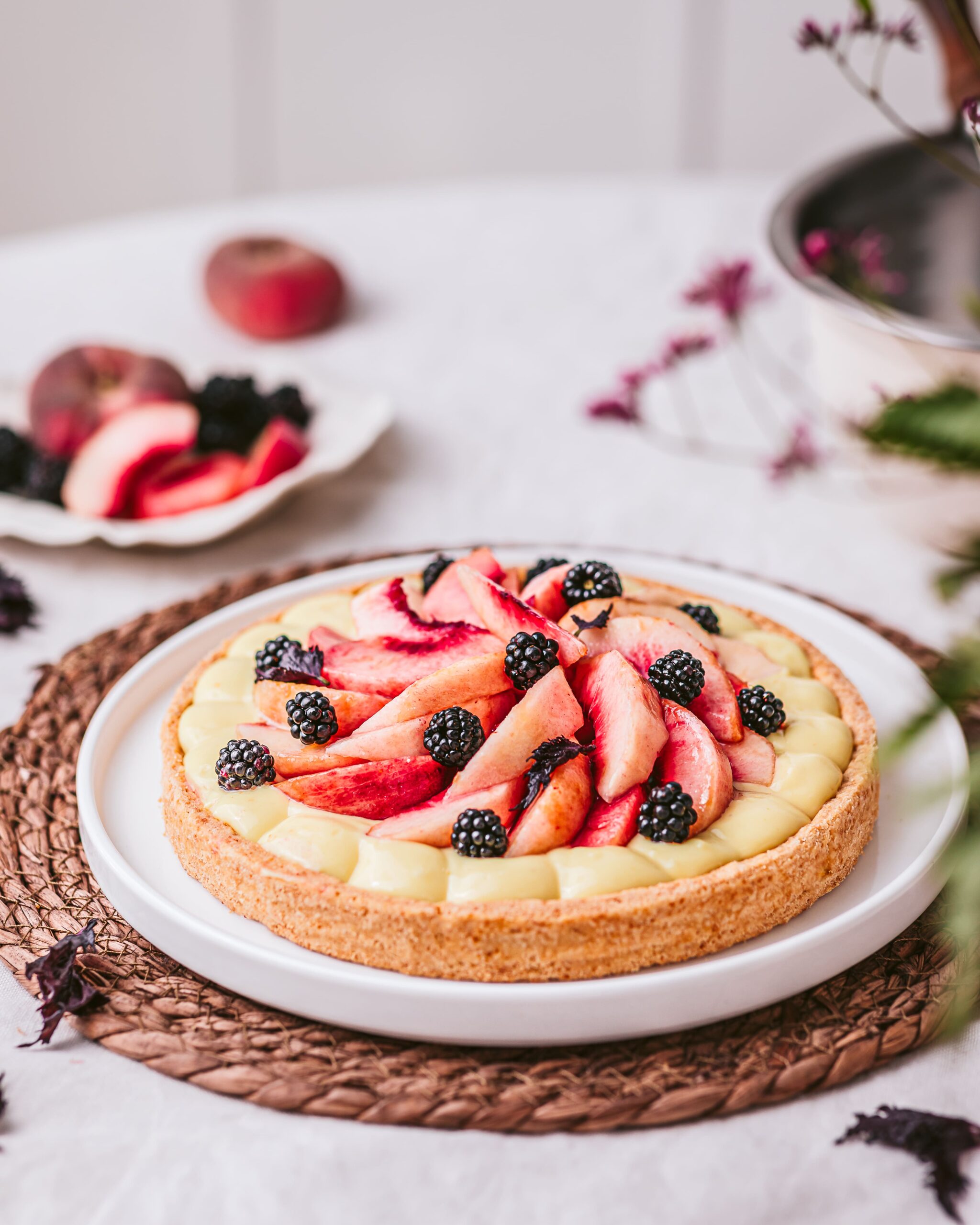 Tarte à la crème vegan et aux fruits frais, recette - Vegan Pratique